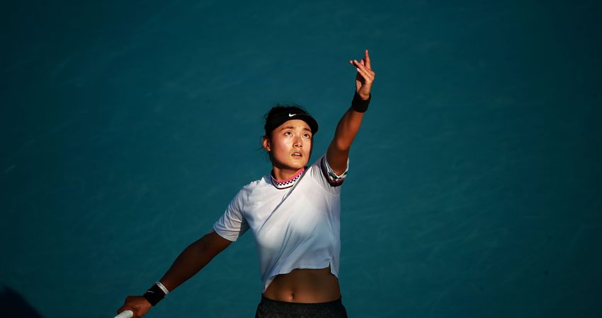Wang Yafan vaults past Vekic into Acapulco final