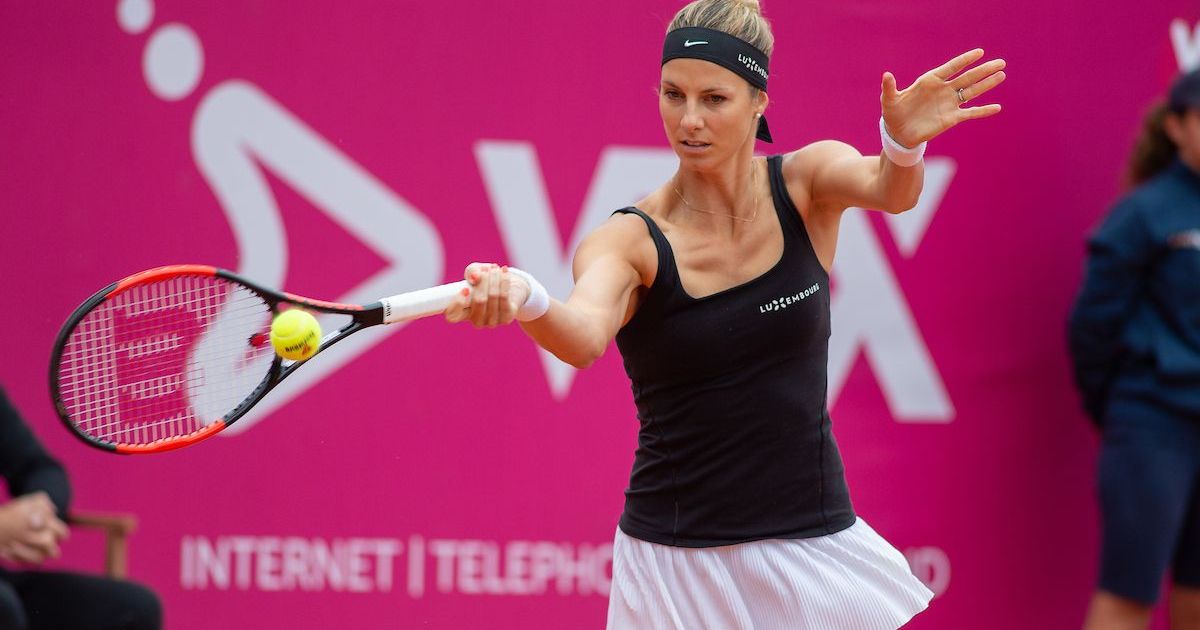 Minella soars into first WTA final in Switzerland