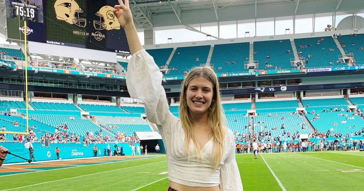 Social buzz: Bouchard thrilled by the Miami Dolphins' miracle win