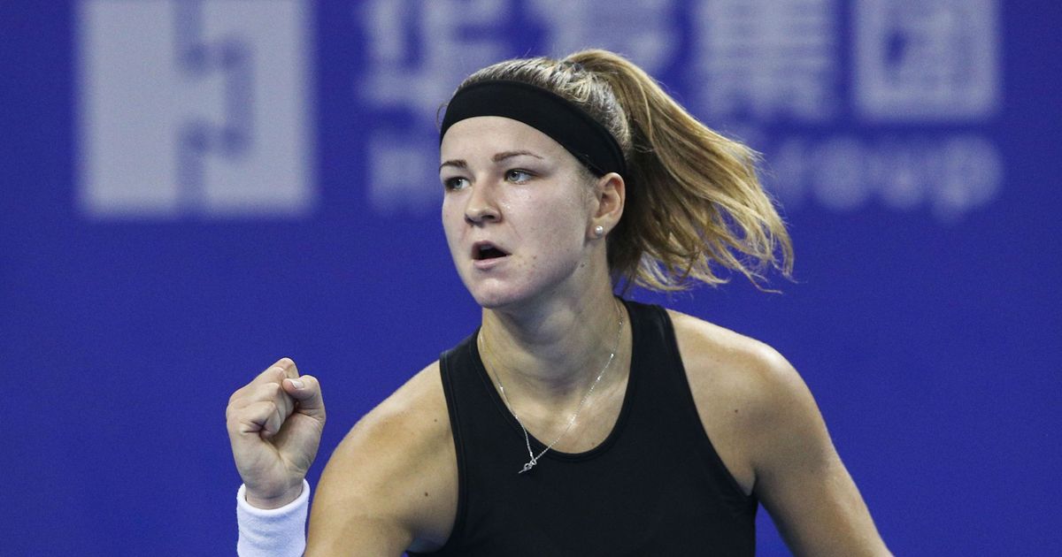 Muchova battles past Kenin to make Zhuhai semifinals