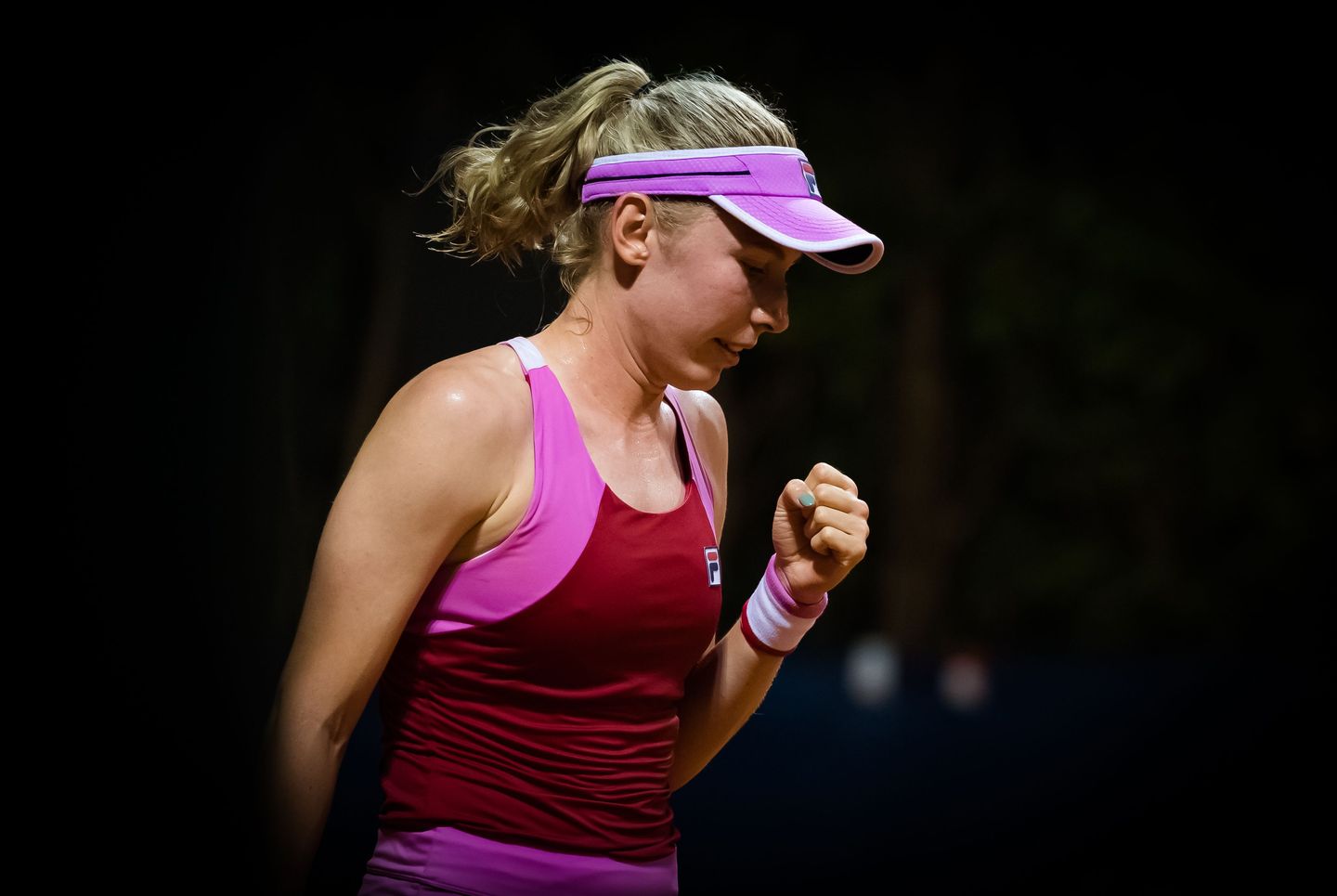 Alexandrova comeback ousts Mladenovic in Palermo