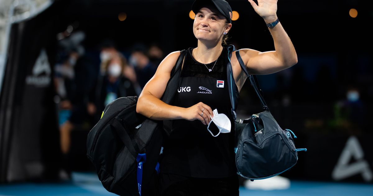 Barty se retira de Indian Wells y Miami, espera regresar en abril