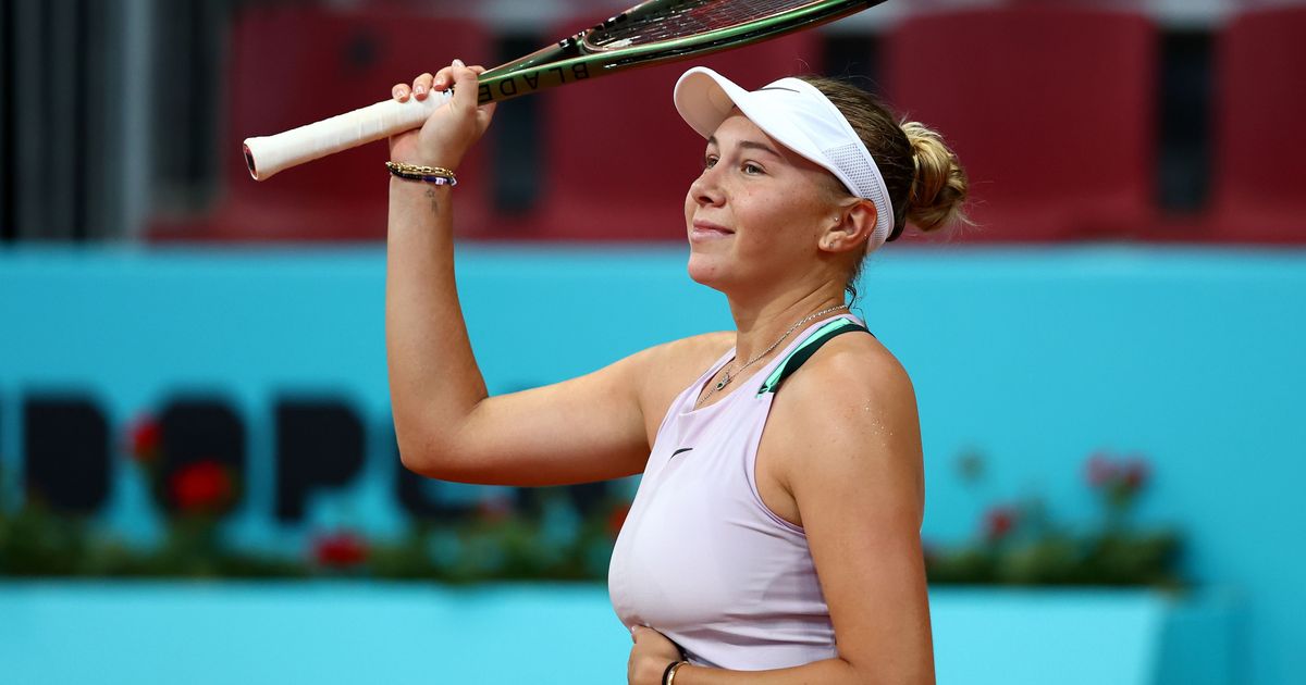 Madrid: Anisimova grabs comeback win over Martic to make R16