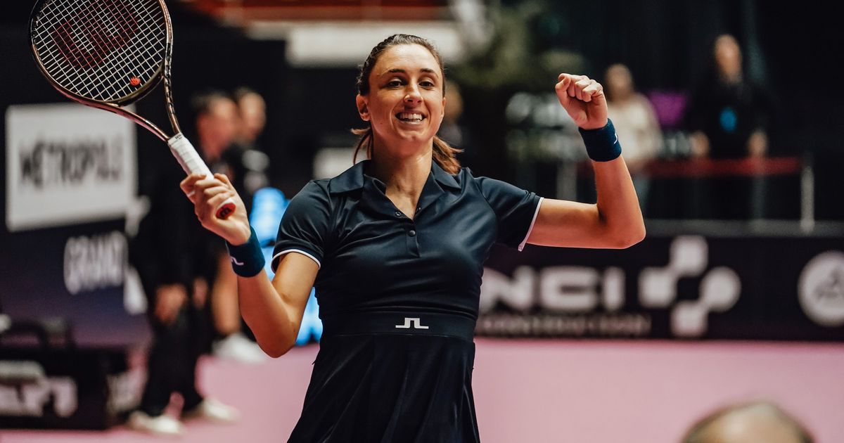 Lyon: Six times Martic showed off her touch vs. Mladenovic