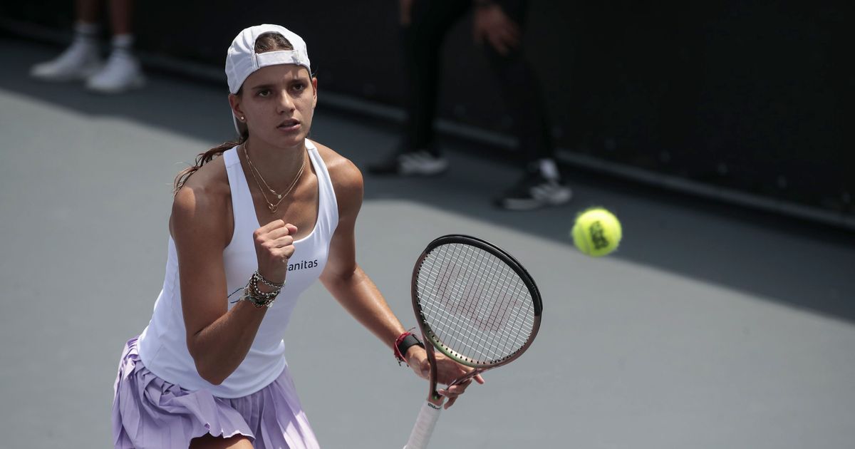 Arango drops just three games vs. Stephens to reach last 16