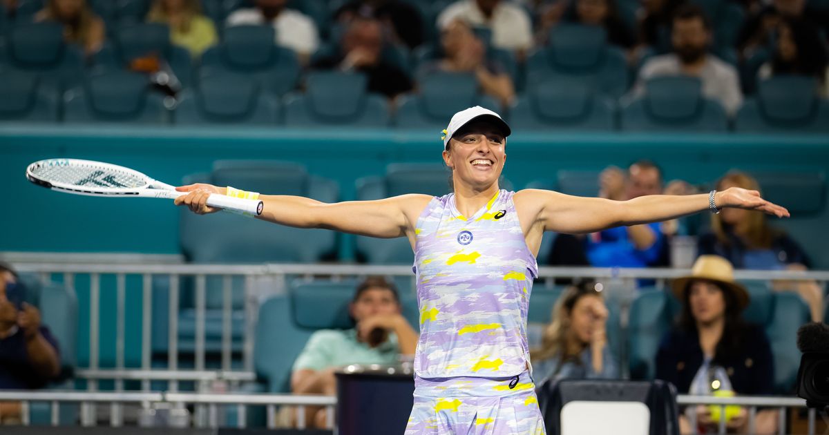 Miami draw: Swiatek heads field; Halep to play Badosa