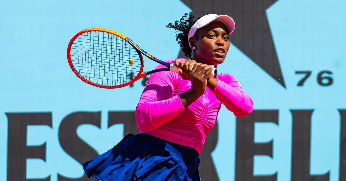 Stephens outlasts Trevisan in over three hours for sixth straight win