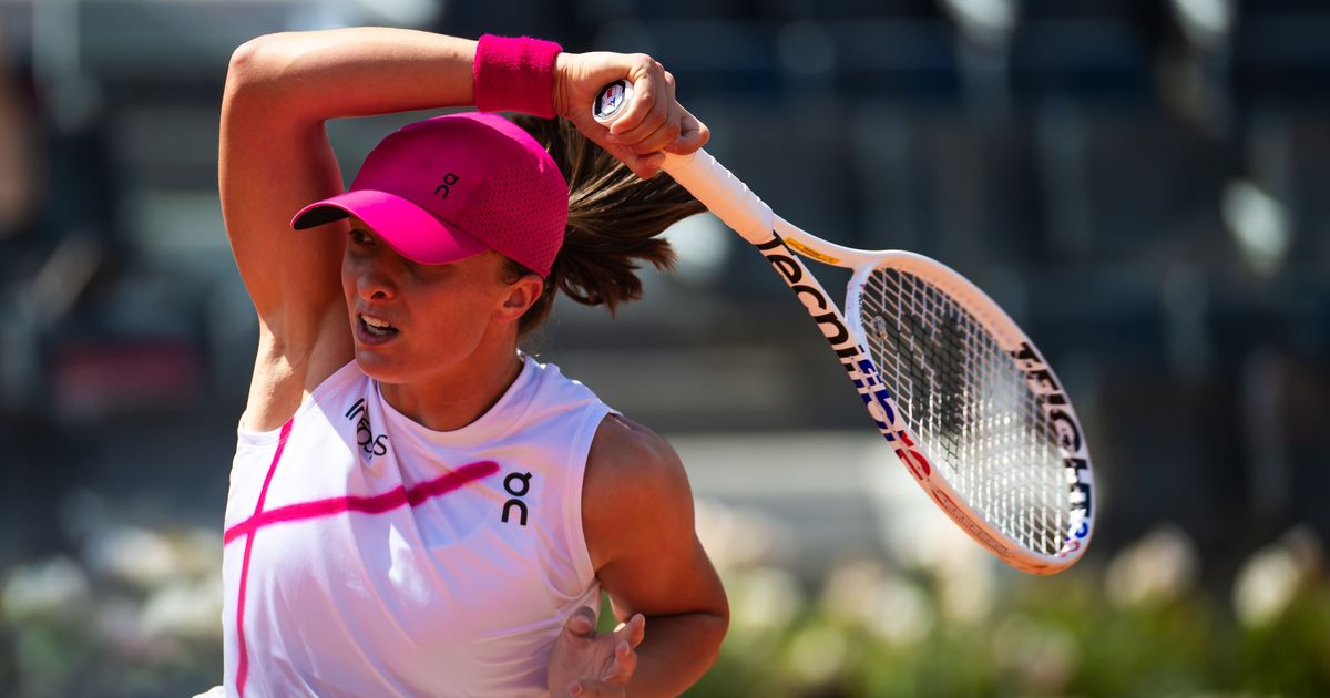 Swiatek rolls past Keys to book return to Rome semifinals