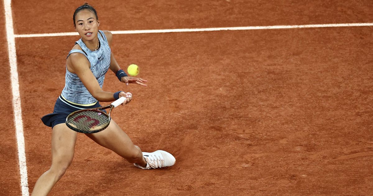 Zheng advances at Roland Garros as Cornet’s career comes to an end