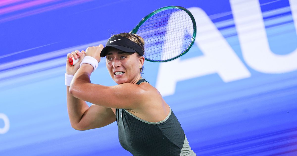 Badosa ousts 2023 finalist Shnaider in three-set Ningbo first round