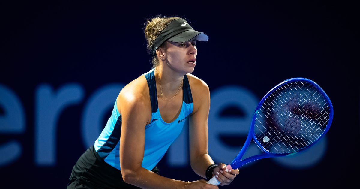 Linette holds off Veronika Kudermetova in three-set Doha opener