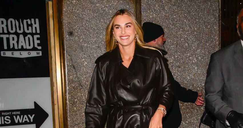 Watch: Sabalenka signs Jimmy Fallon's forehead on 'The Tonight Show'