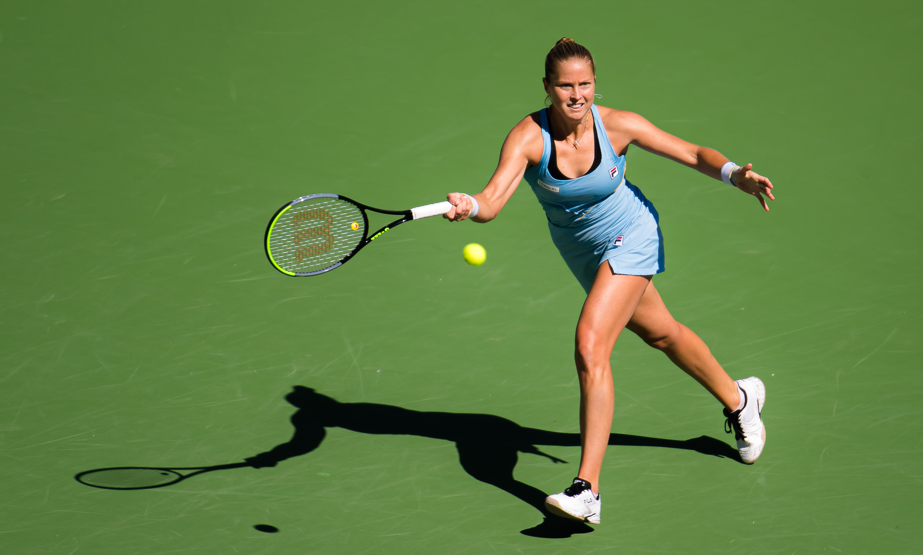 Rogers overcomes Fernandez in Indian Wells thriller; Badosa ousts ...