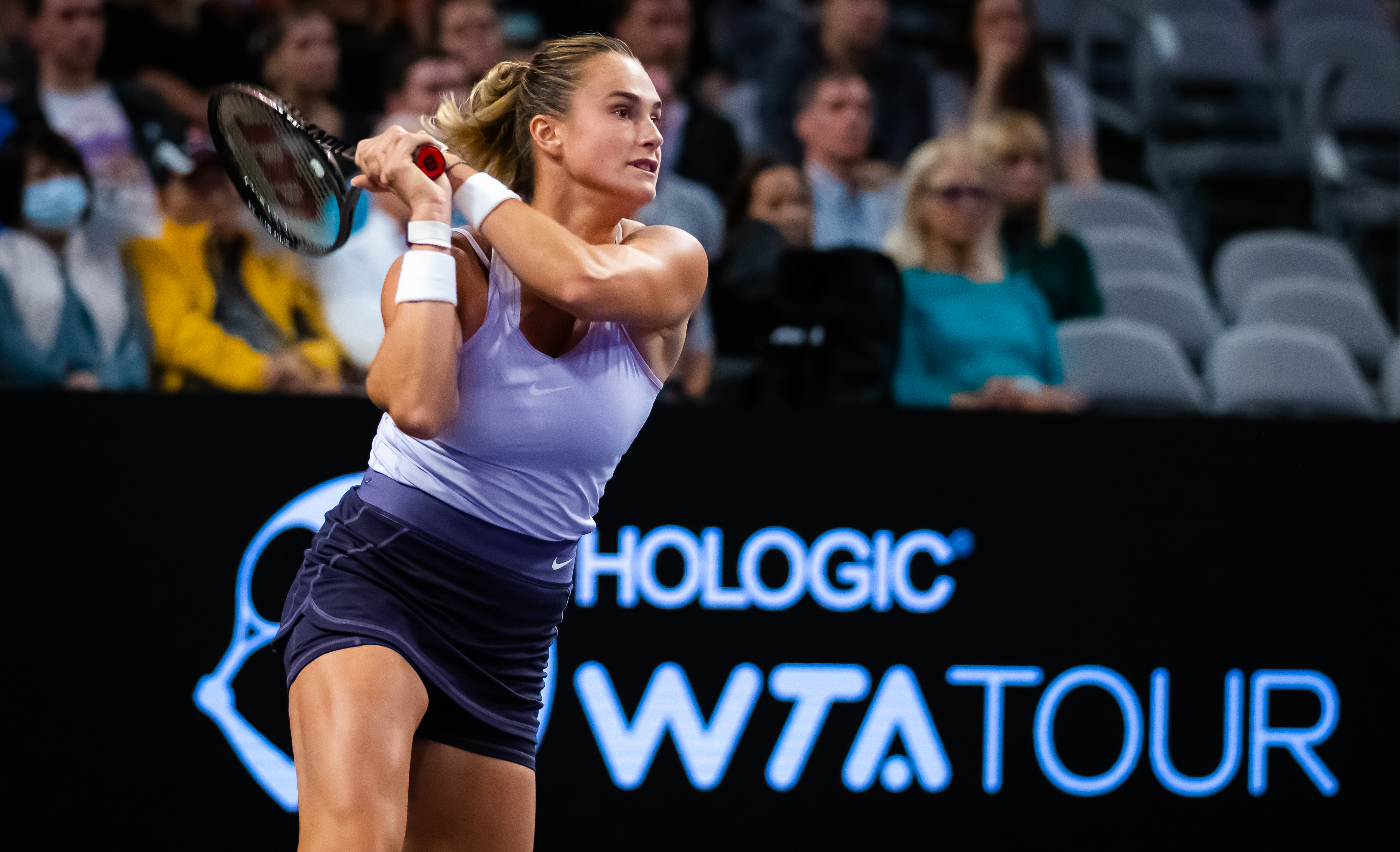 WTA Finals: Sabalenka stuns Swiatek to advance to final