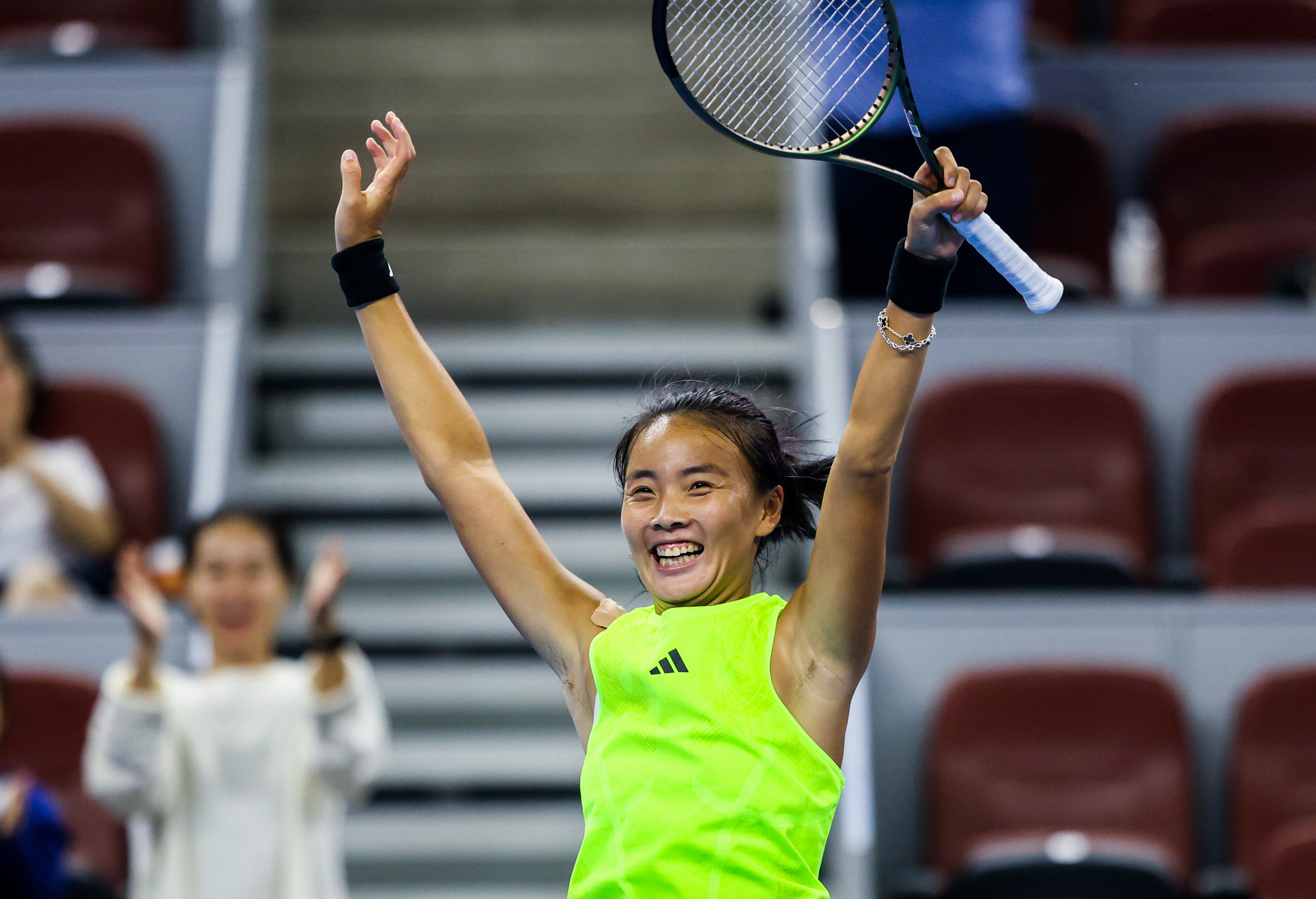 On home soil, Yuan overcomes Mertens for first career Top 30 win