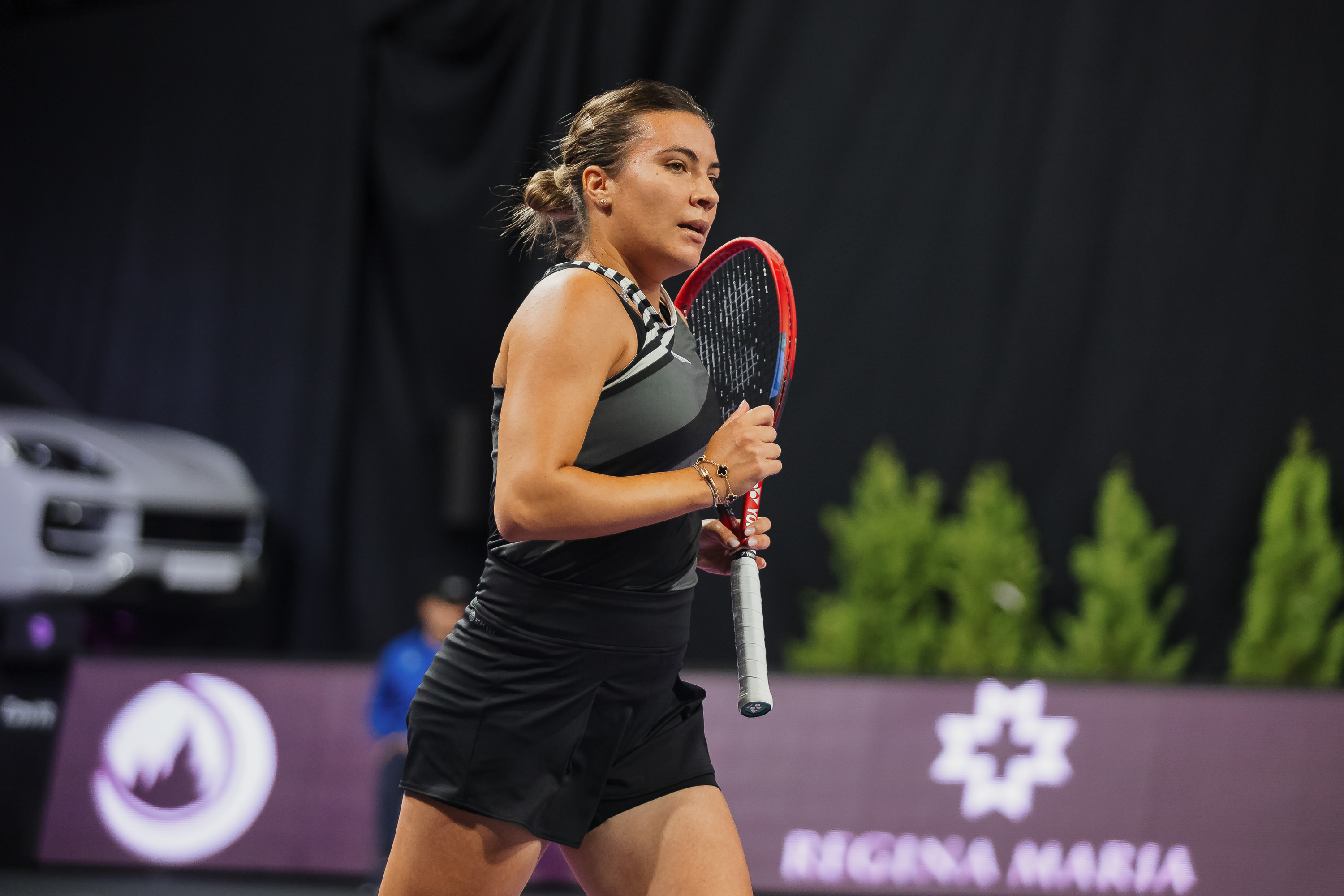 Ruse reels in Bondar to reach first WTA quarterfinal since 2021