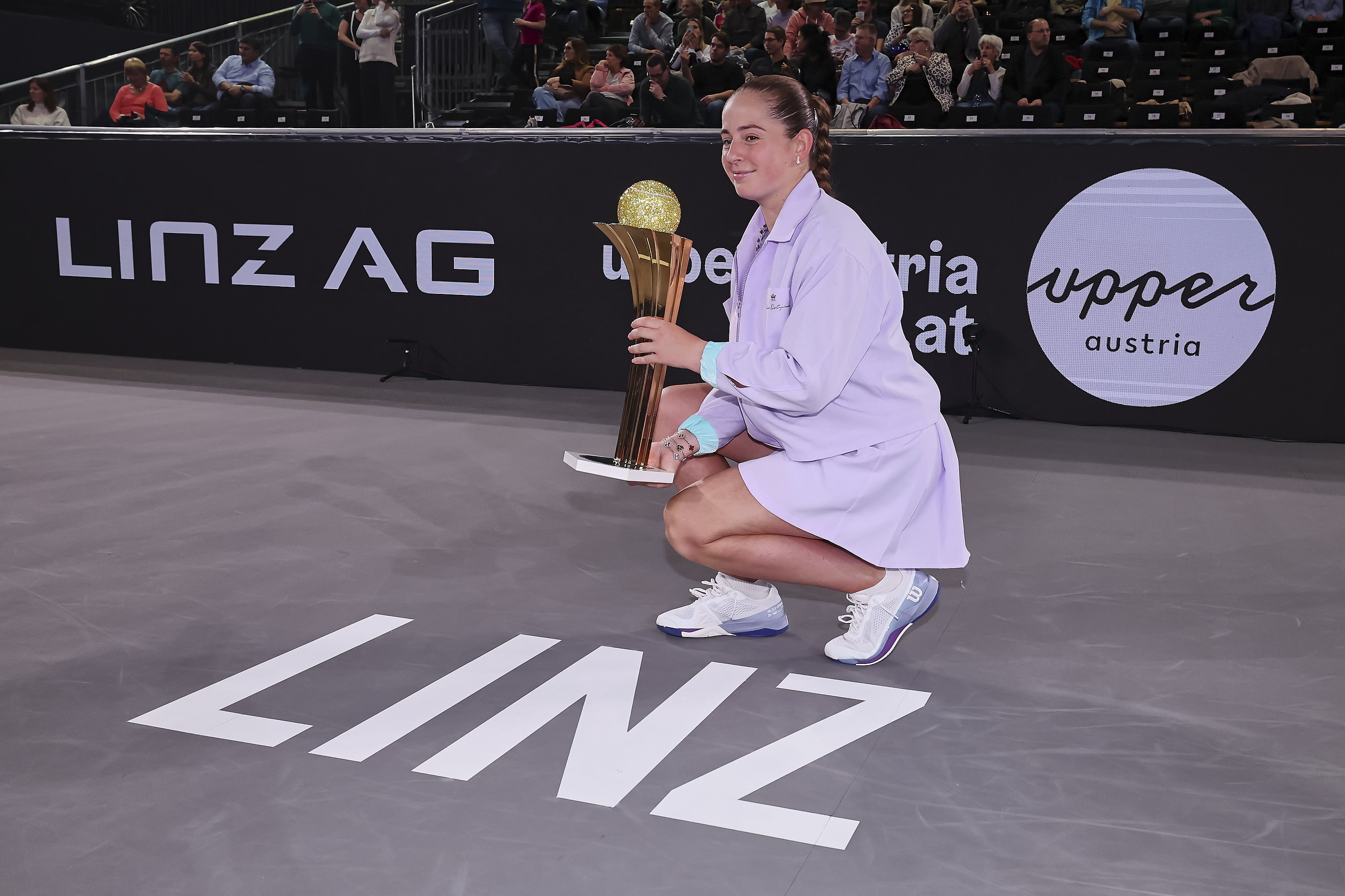 Ostapenko triumphs in Linz to win her second title of the year