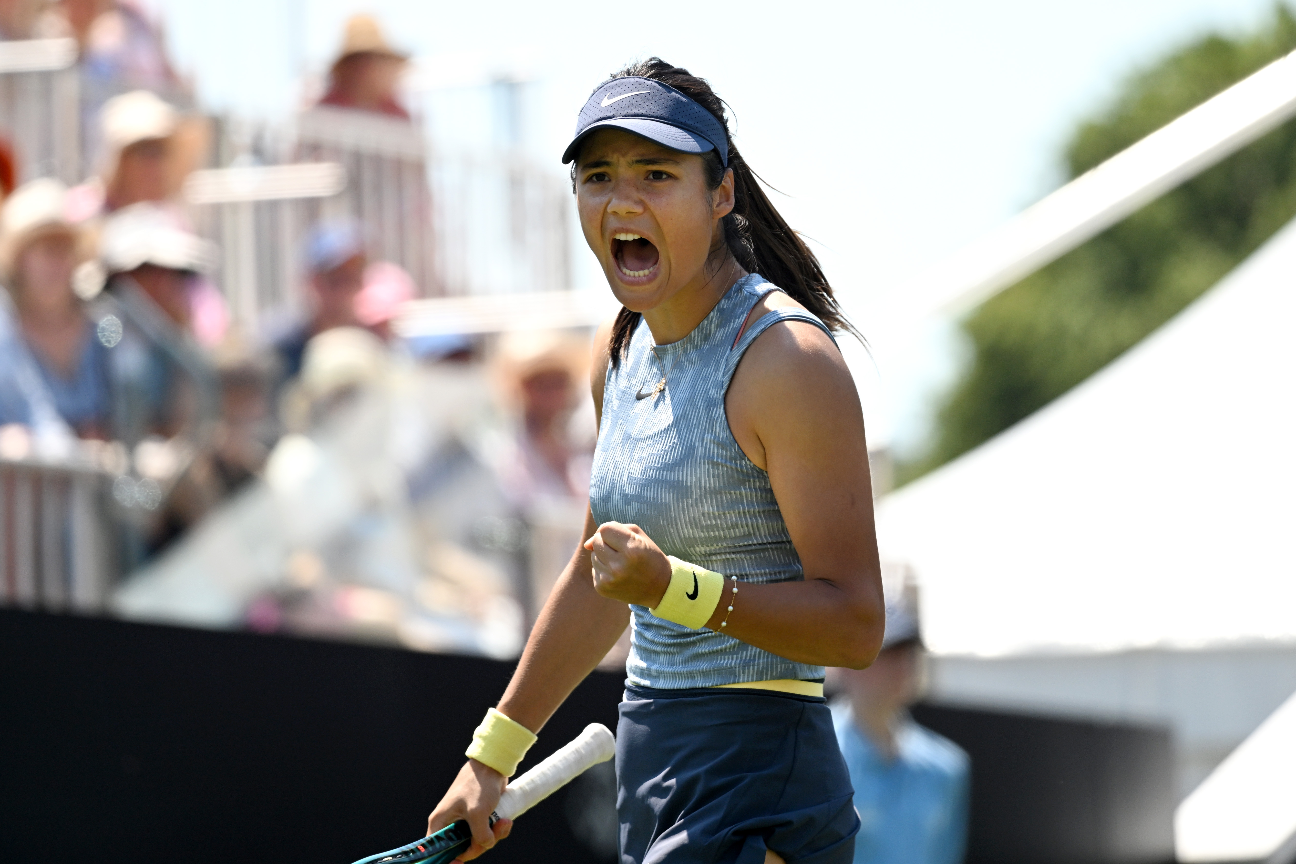 Raducanu defeats Stephens in Eastbourne first round