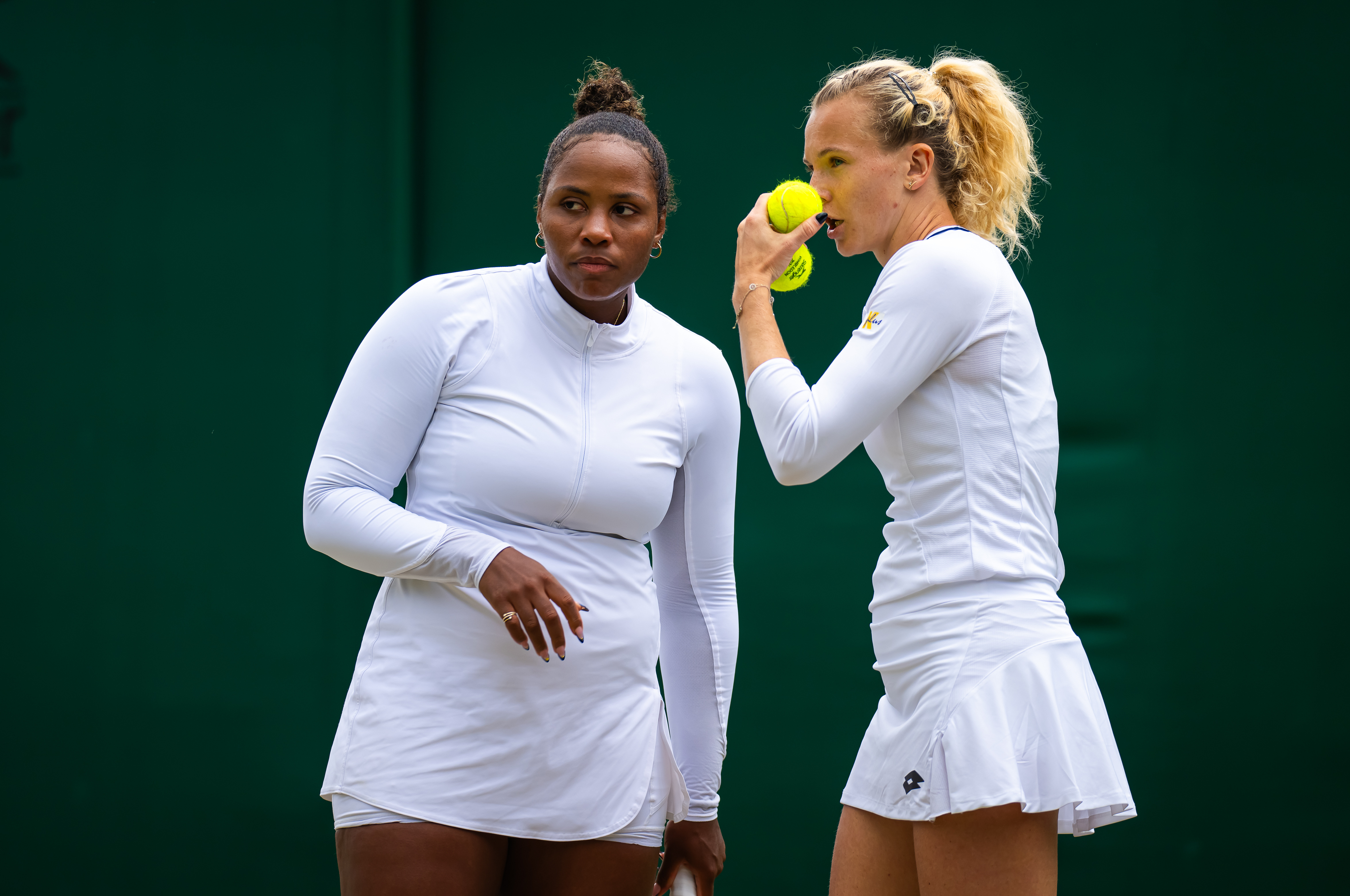 Siniakova and Townsend, Dabrowski and Routliffe into Wimbledon doubles ...