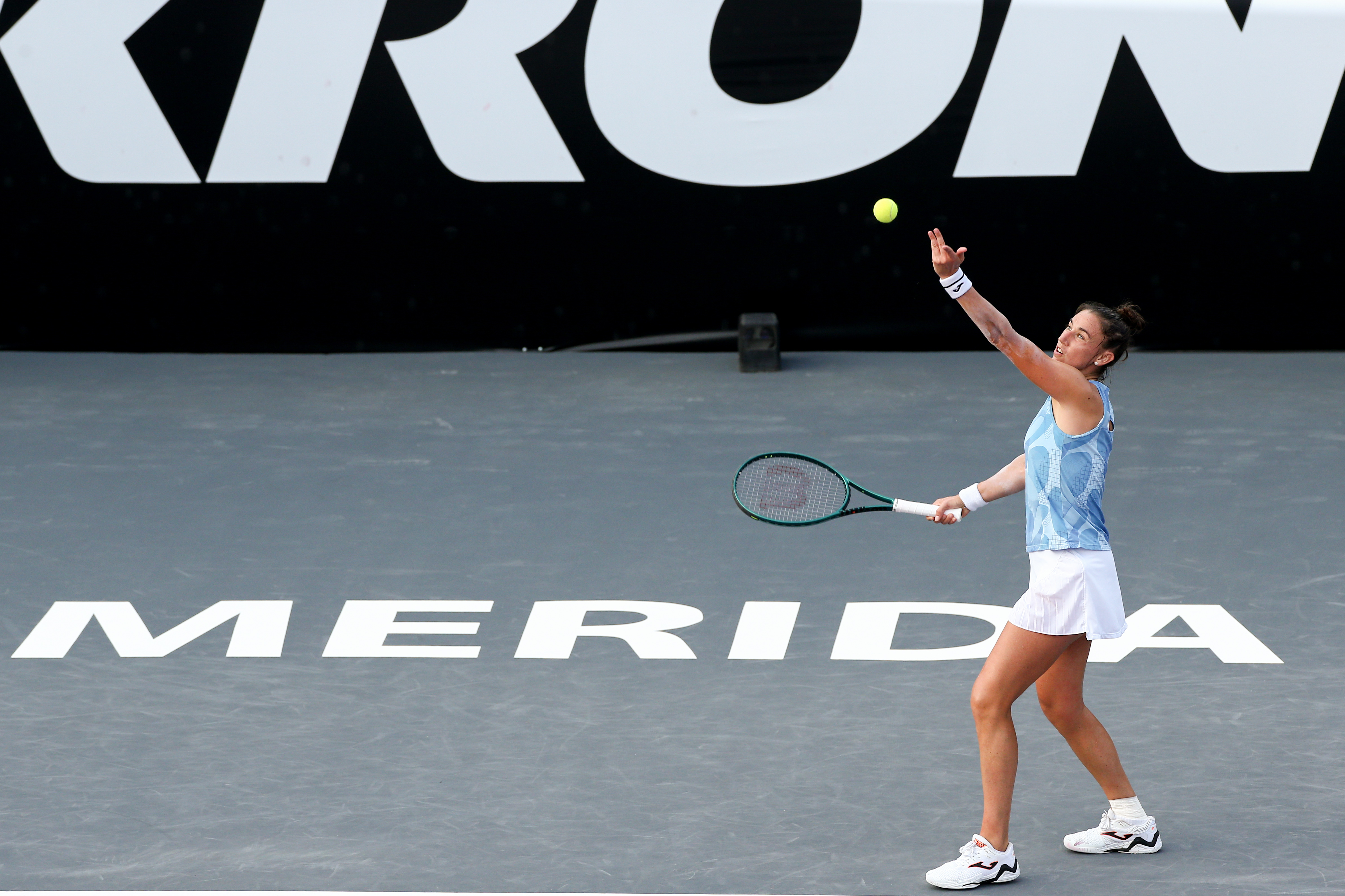 Sorribes Tormo wins two-day clash to reach Merida second round