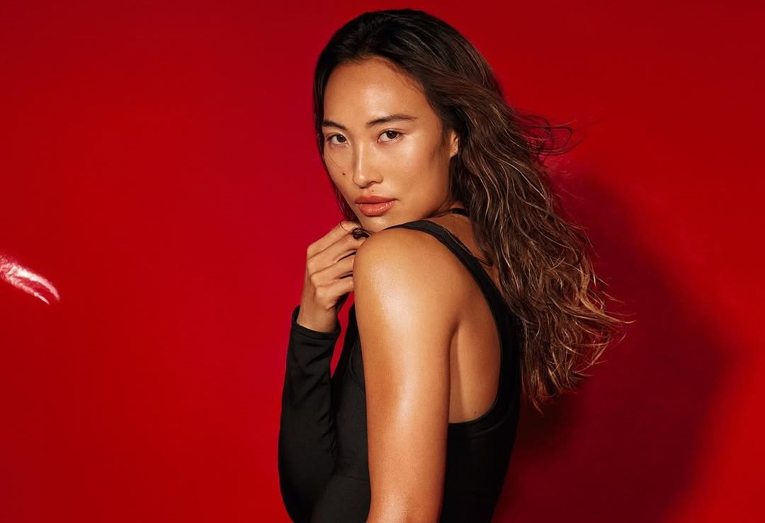 Zheng rises to 'challenge' of guest editing 'W' magazine