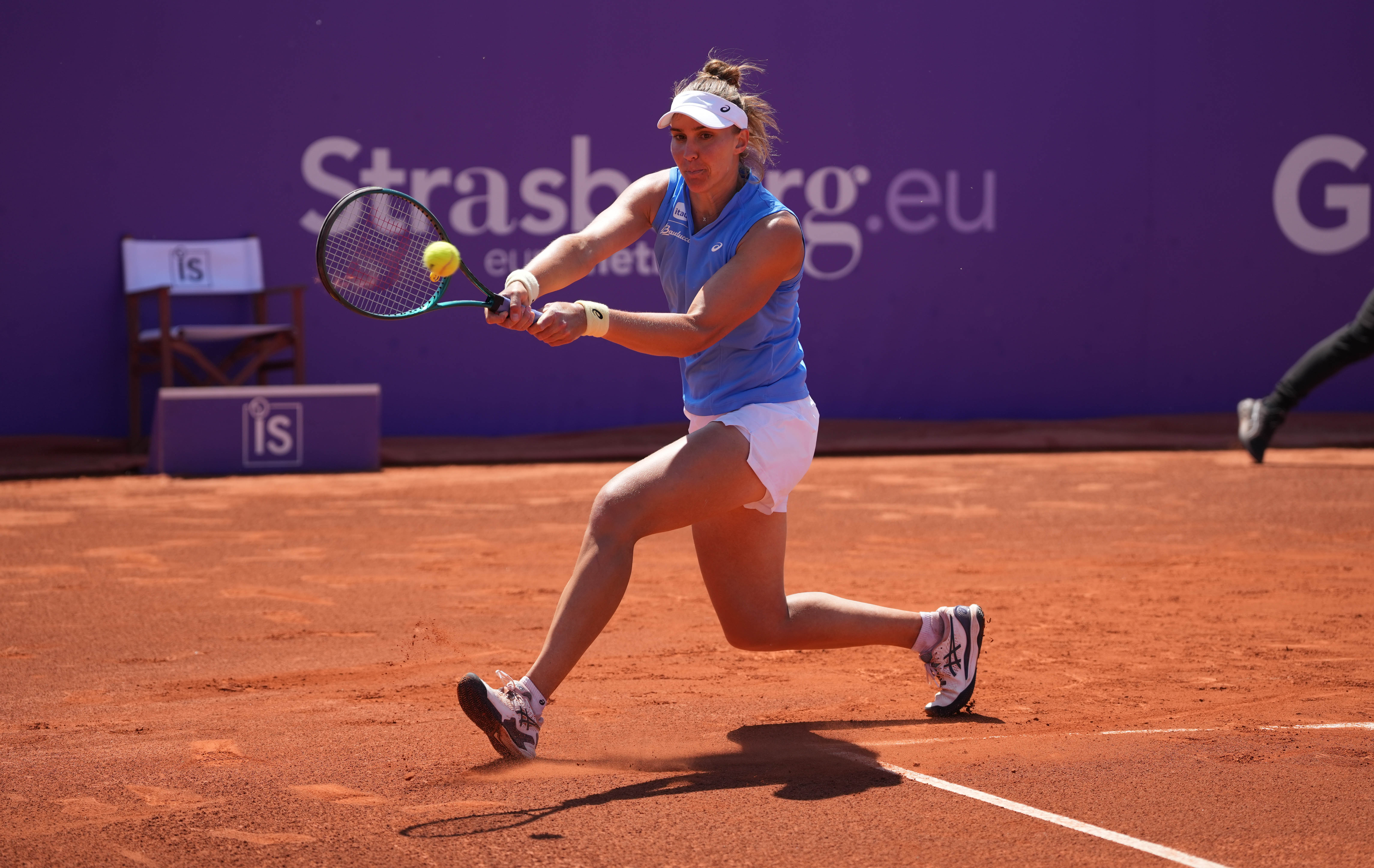 Haddad Maia saves two match points, escapes Tauson in Strasbourg