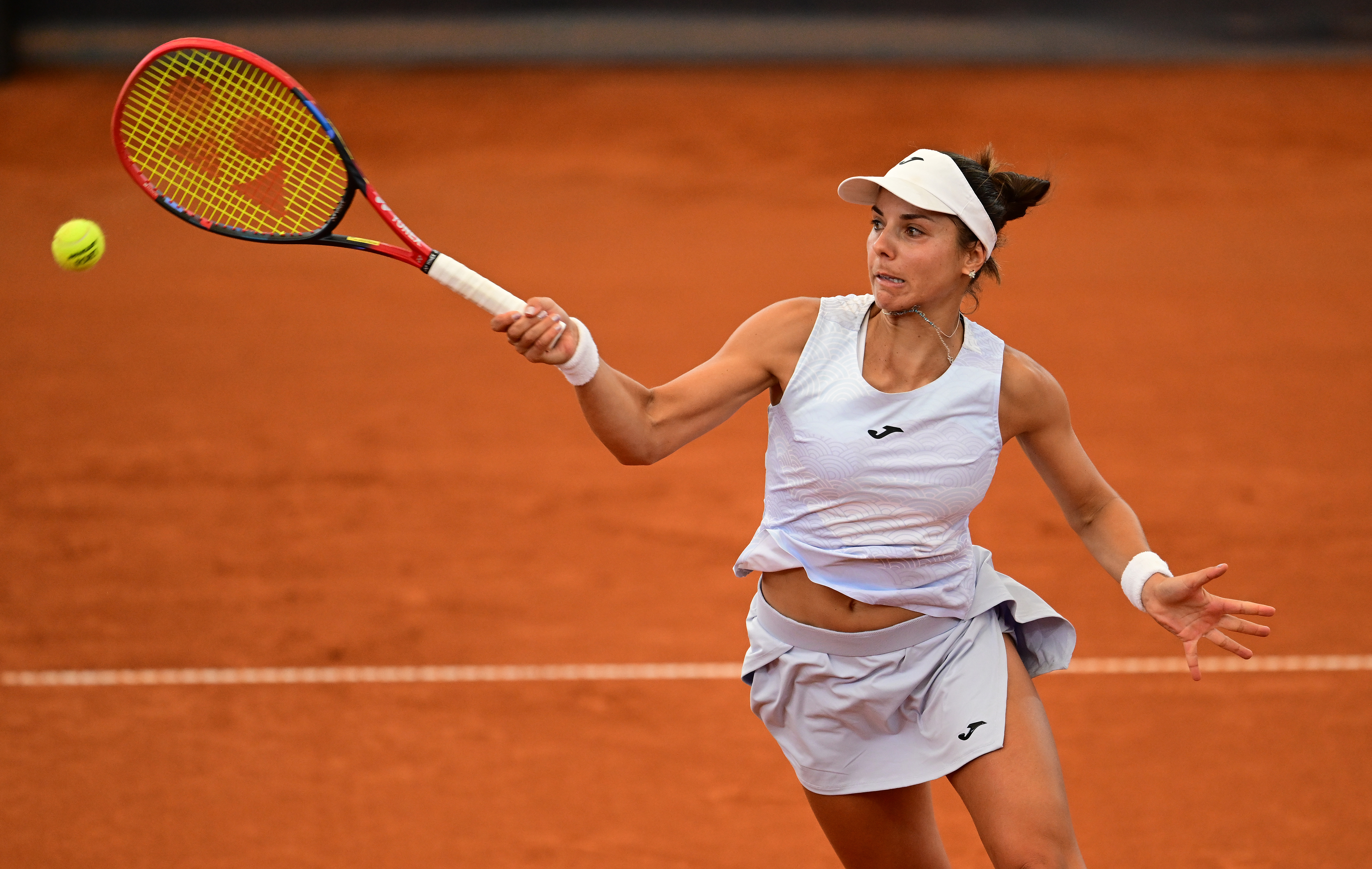 Tomova stays perfect vs. Maria to advance to Hamburg second round