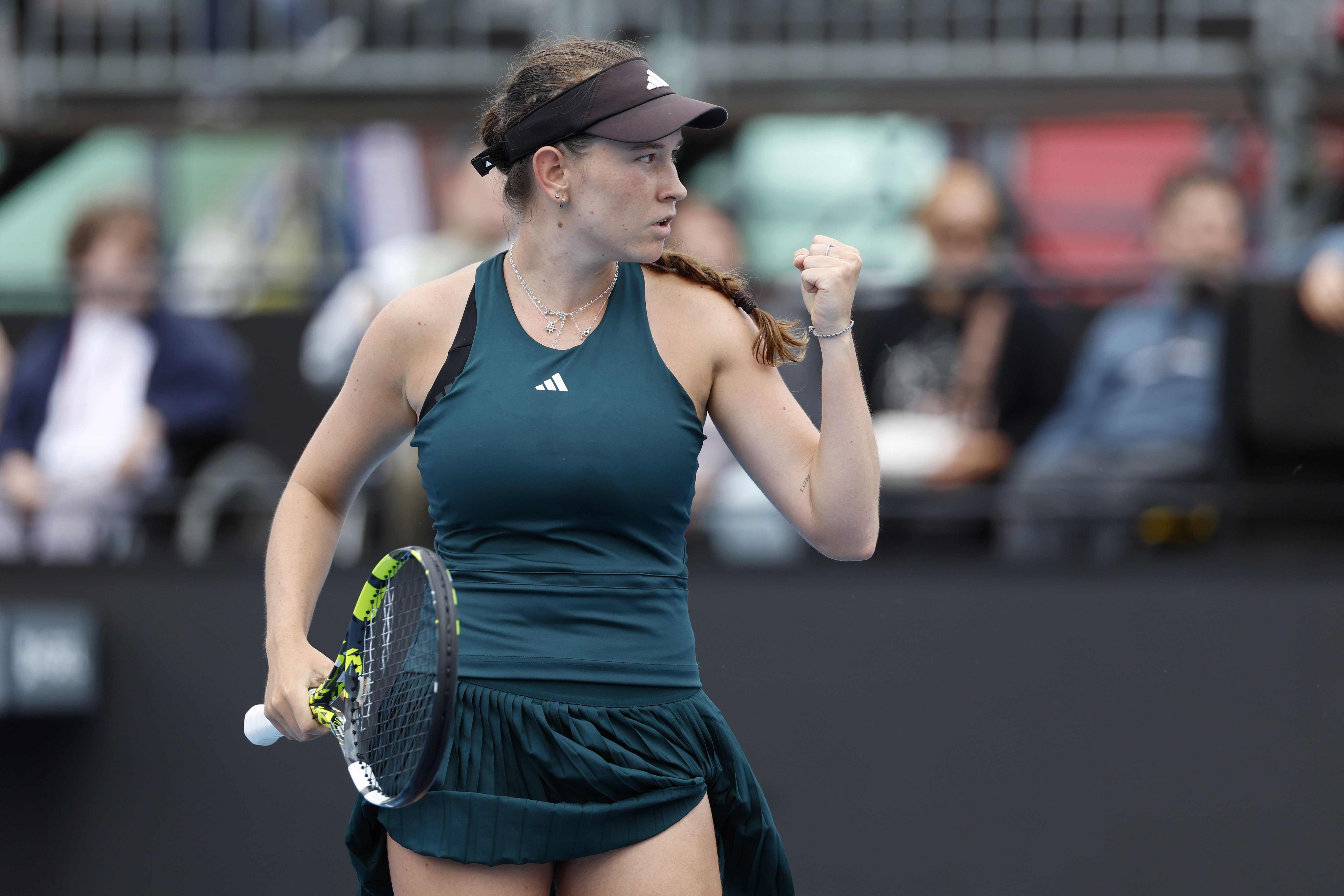 Salkova bests Samson in Prague first-round clash of Czech wild cards