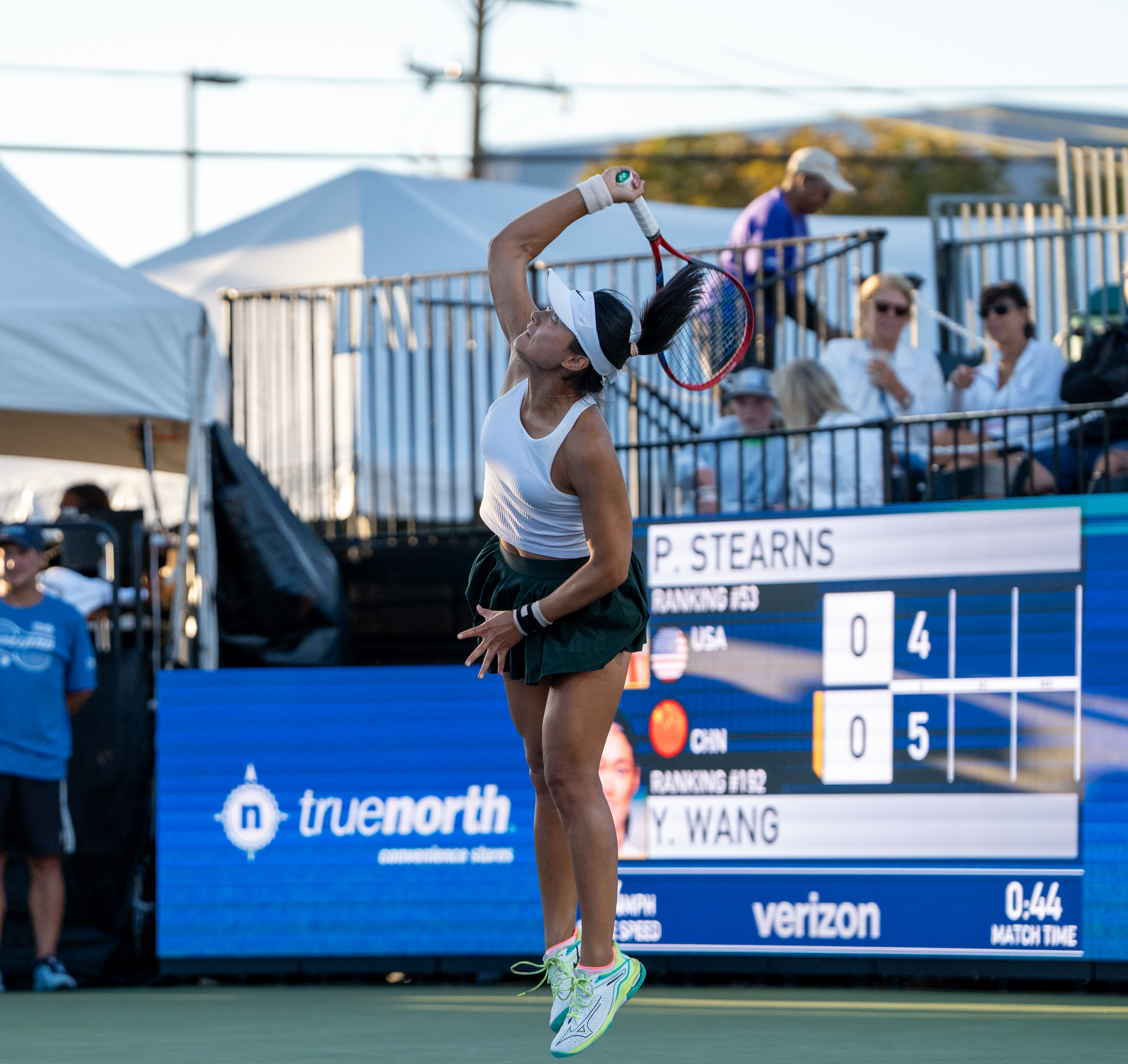 Wang Yafan avenges Cincinnati loss to Stearns in Cleveland first round