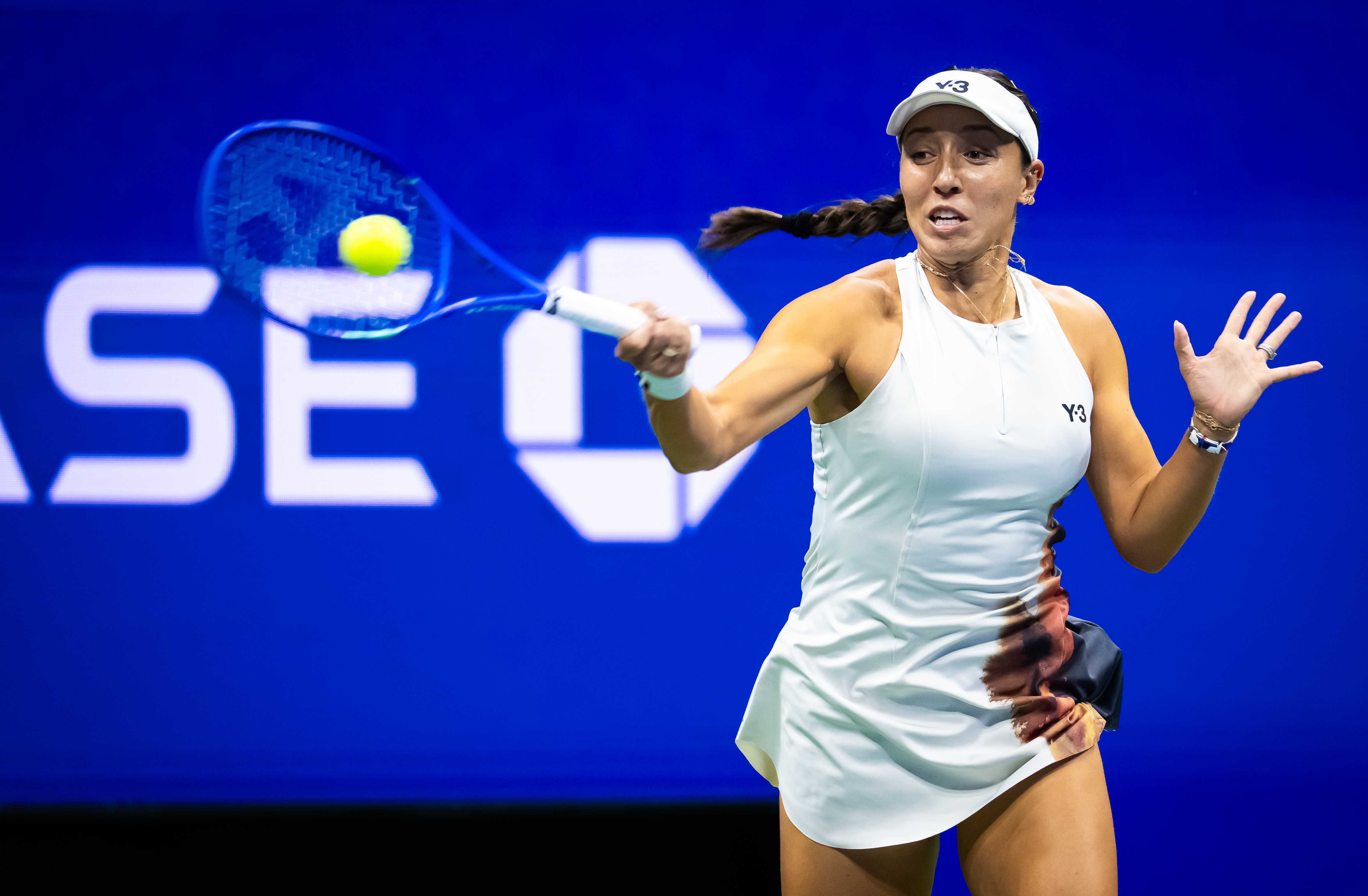Pegula, Navarro ride strong wins into US Open third round