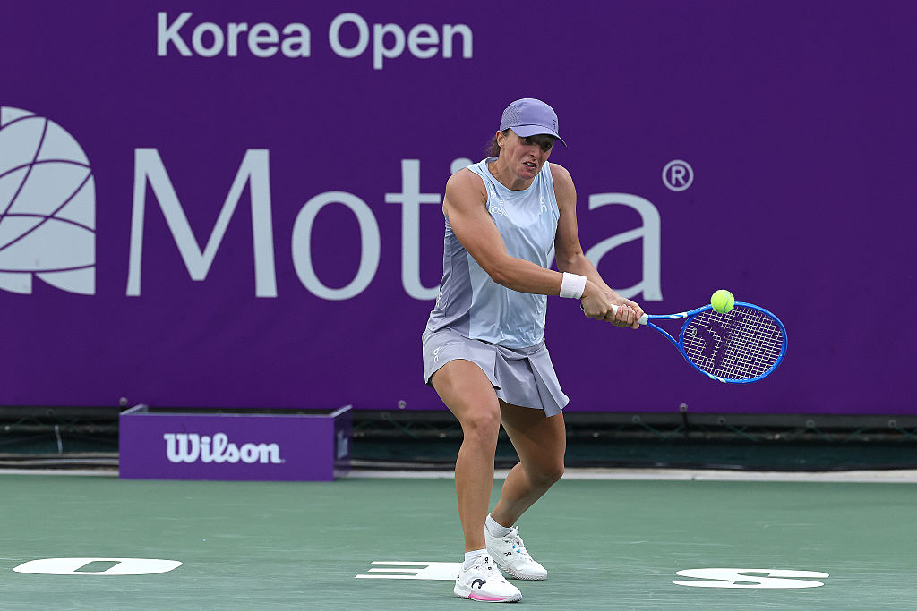 Swiatek arrasa en la doble jornada del sábado para llegar a la final del Korea Open; se ...