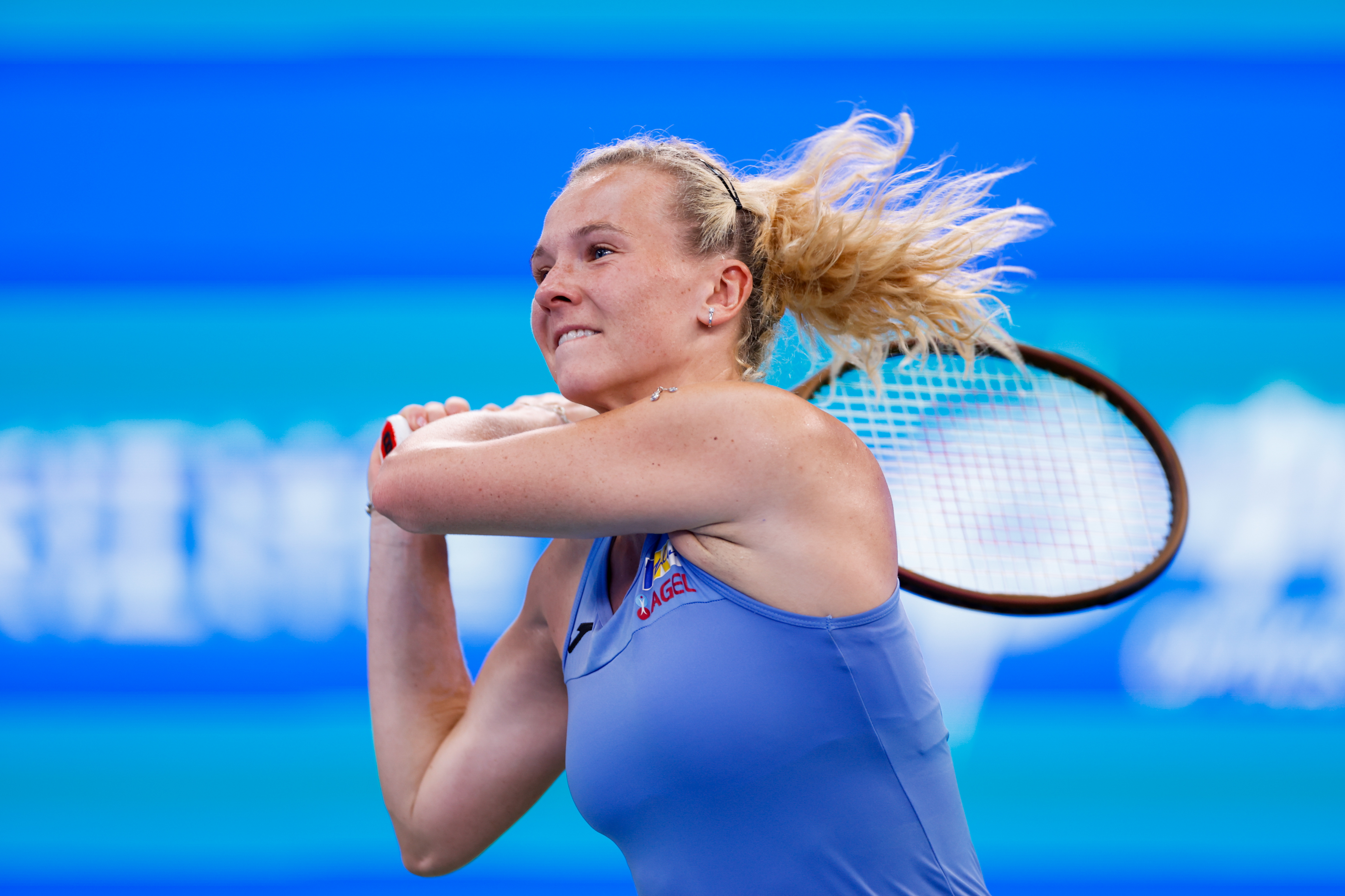 Siniakova upsets Shnaider in Wuhan to notch fourth Top 20 win of 2025