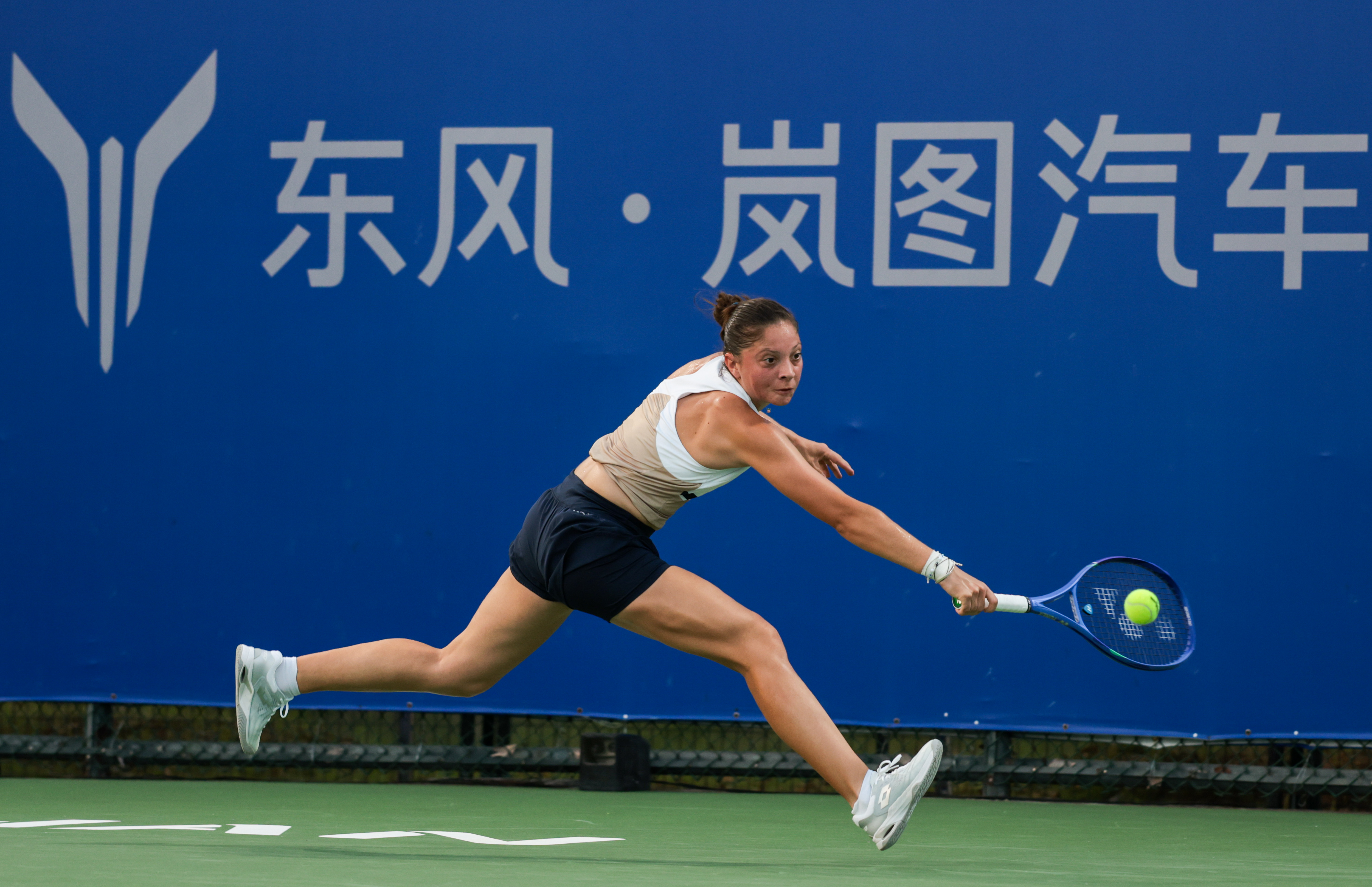 Ruzic tops Linette in Wuhan opener for fourth Top 50 win since August