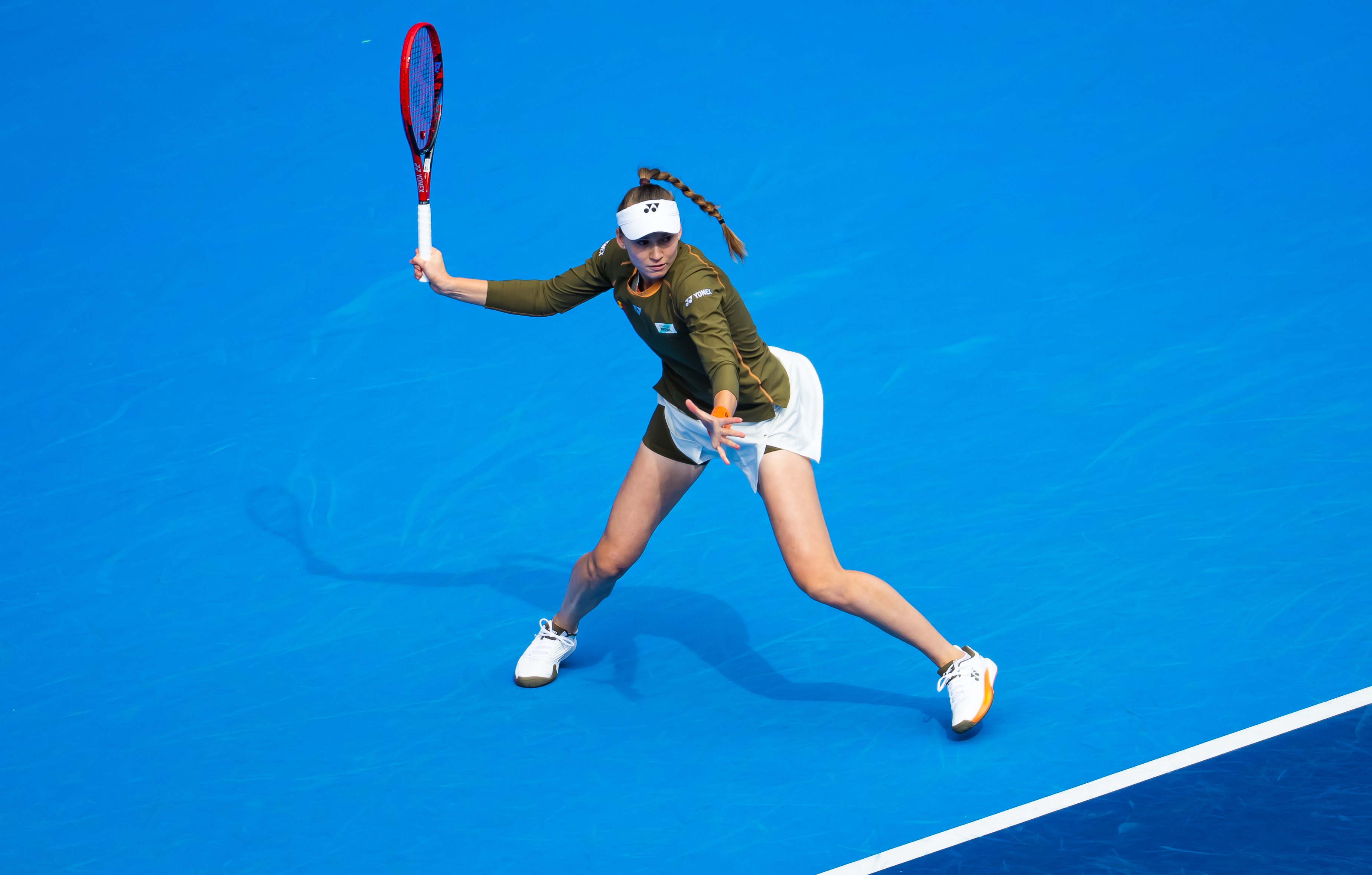 Rybakina beats Mboko to punch ticket to WTA Finals, reach Tokyo semis