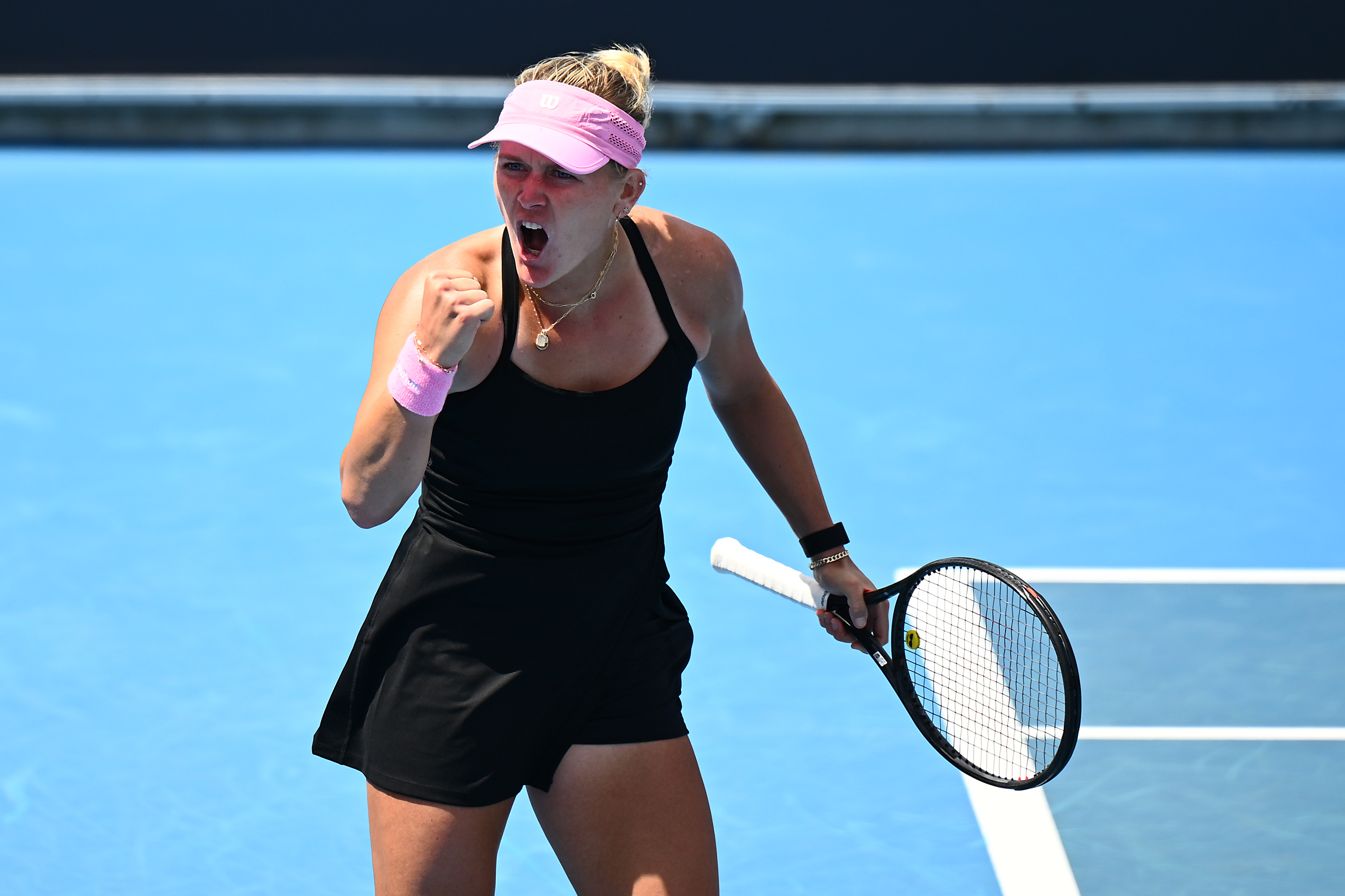 Stearns outlasts Krejcikova in Hobart for first win since US Open