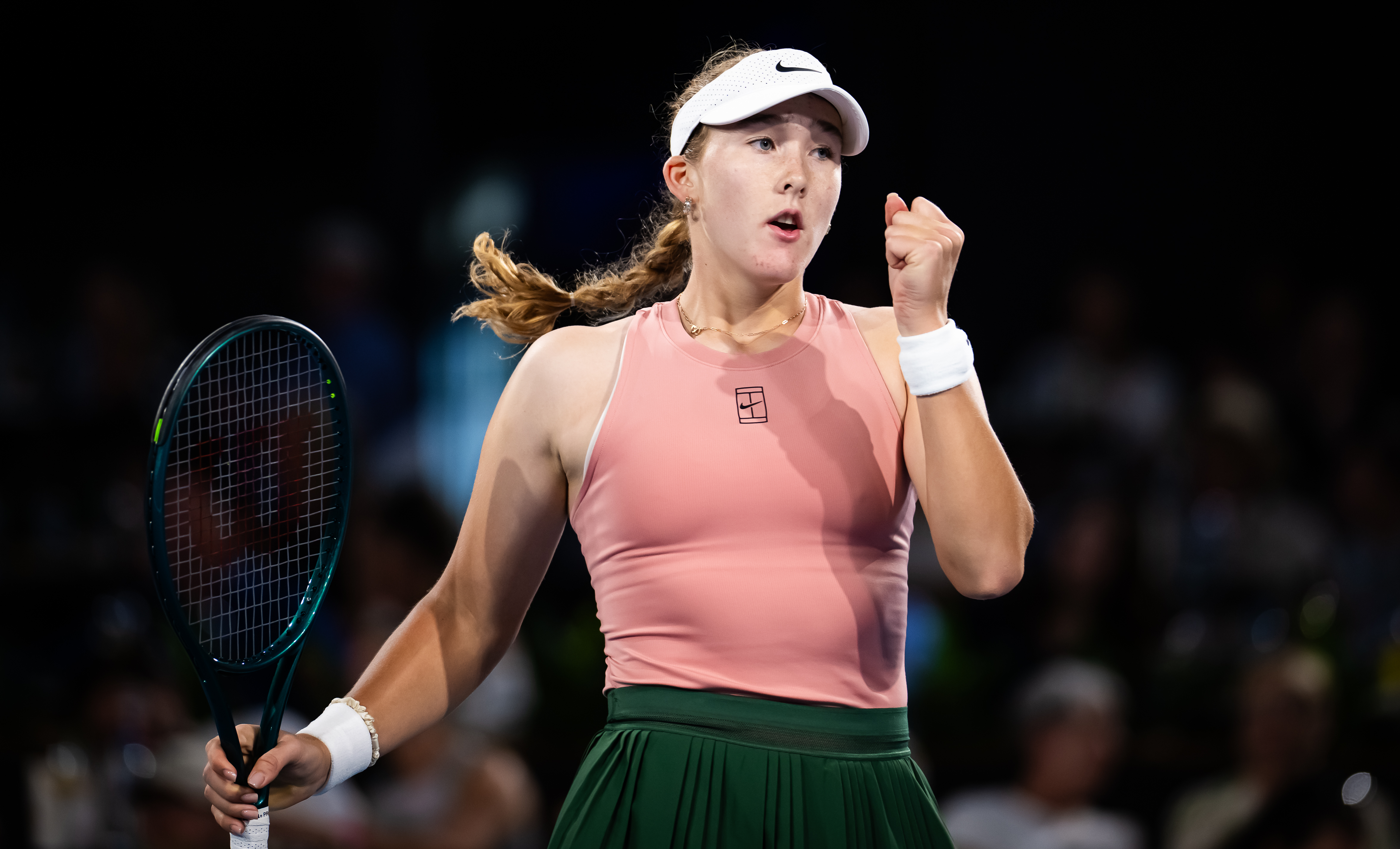 Andreeva drops just two games against Joint to make Adelaide semis