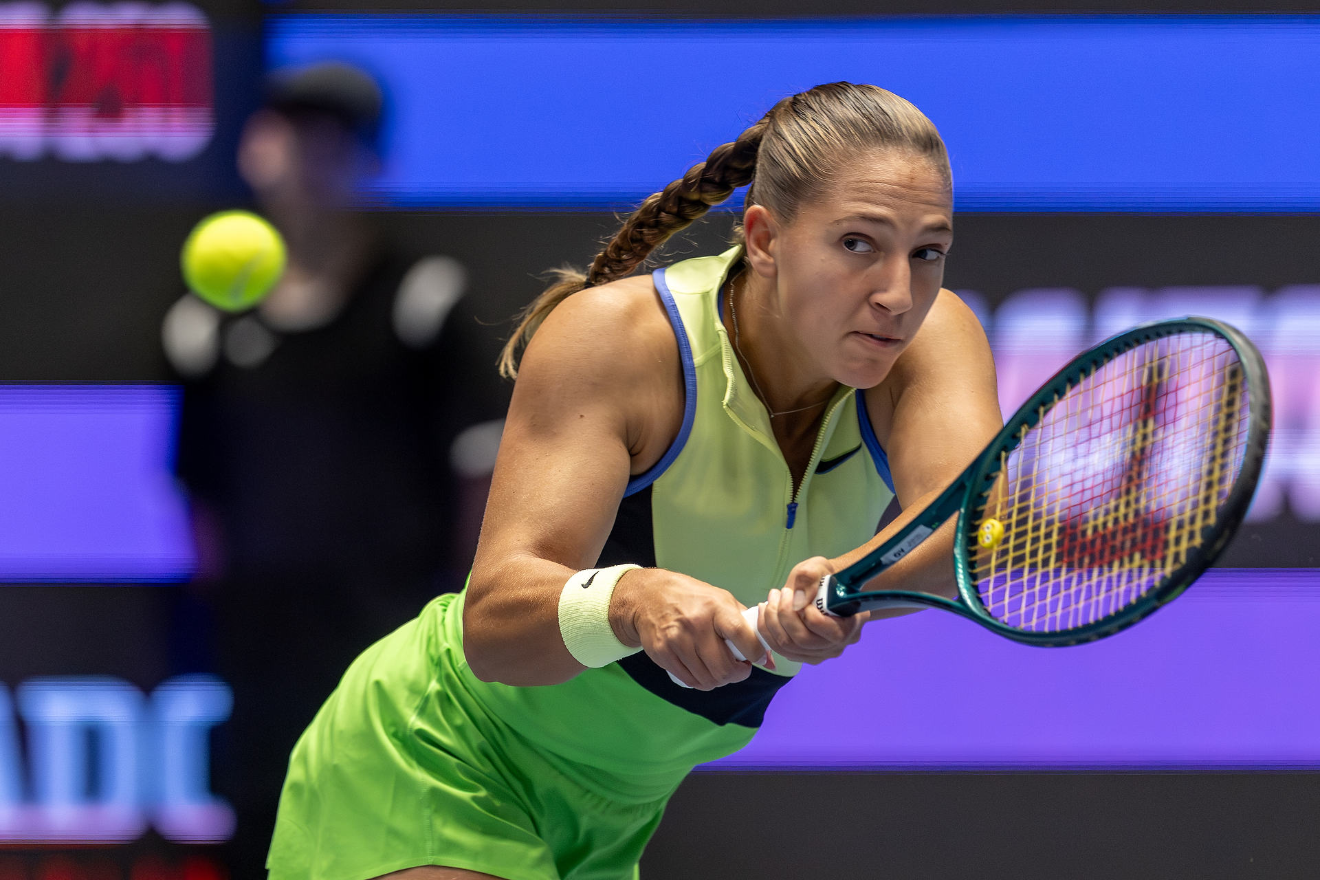 Parry routs Udvardy in Ostrava; into first WTA quarterfinal since 2024