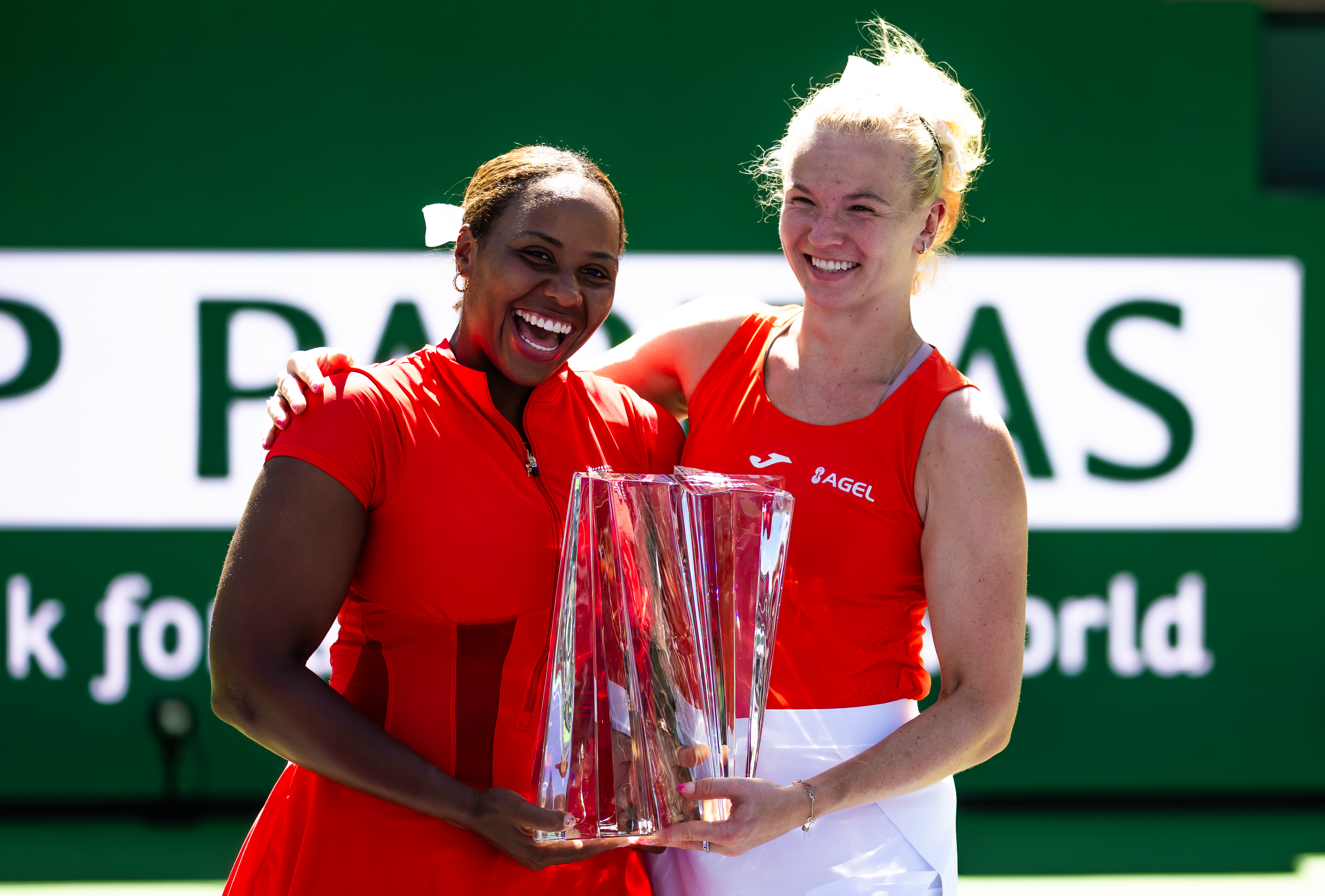 Siniakova and Townsend return to winner's circle with Indian Wells ...