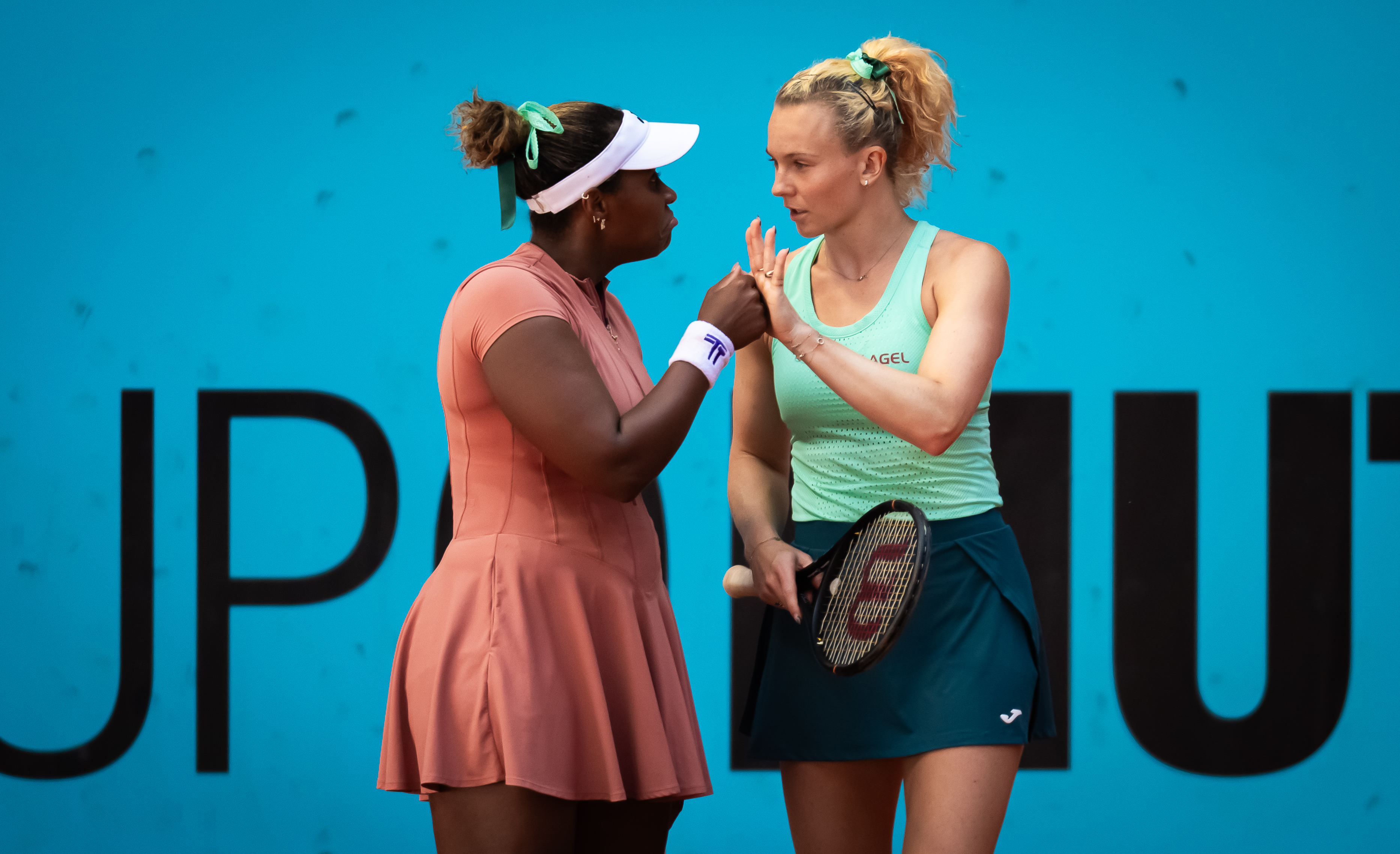 Katerina Siniakova reclaims PIF WTA World No. 1 doubles ranking