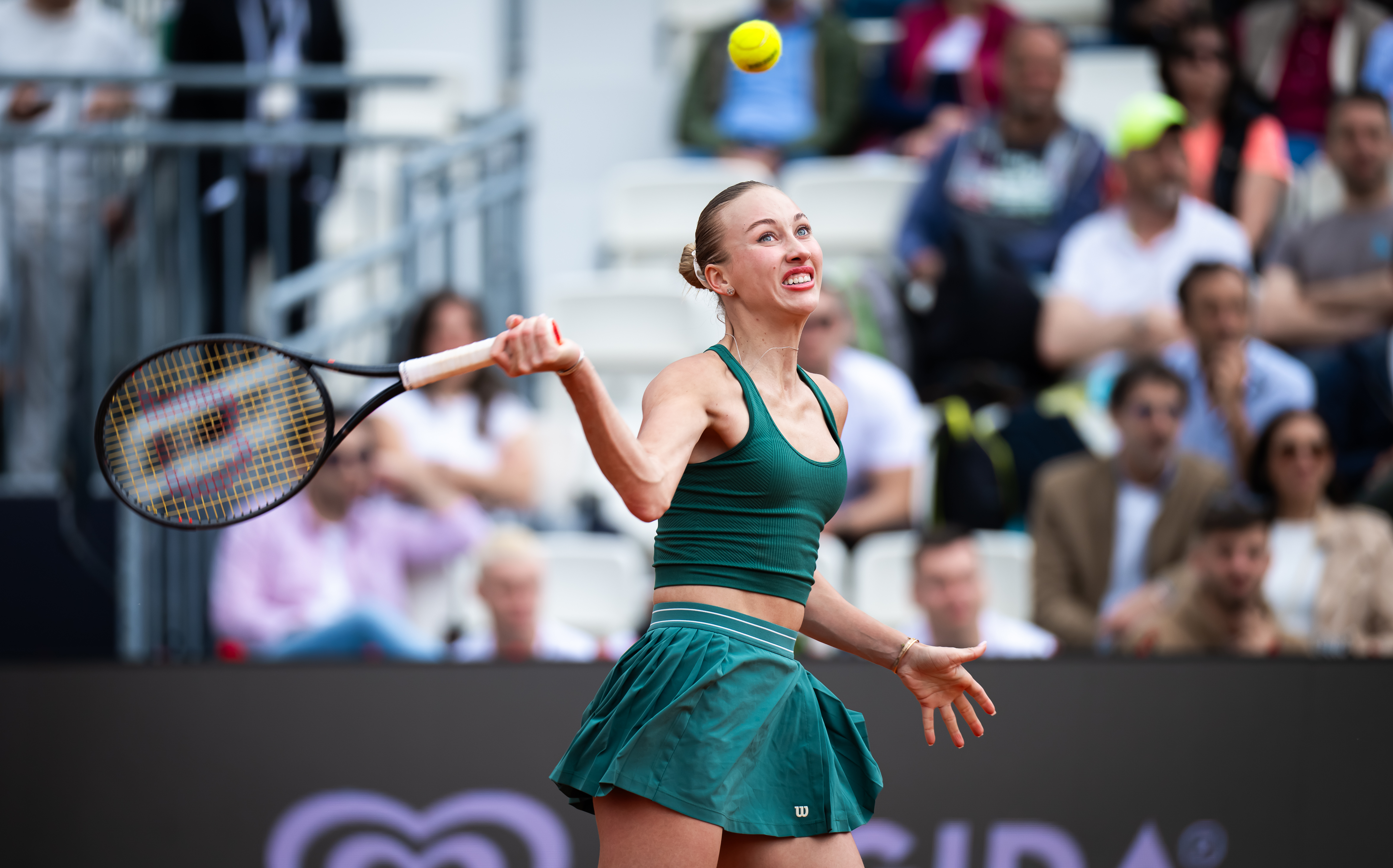 Potapova ousts Samsonova to reach Rome last 16; now 14-3 on clay in 2026