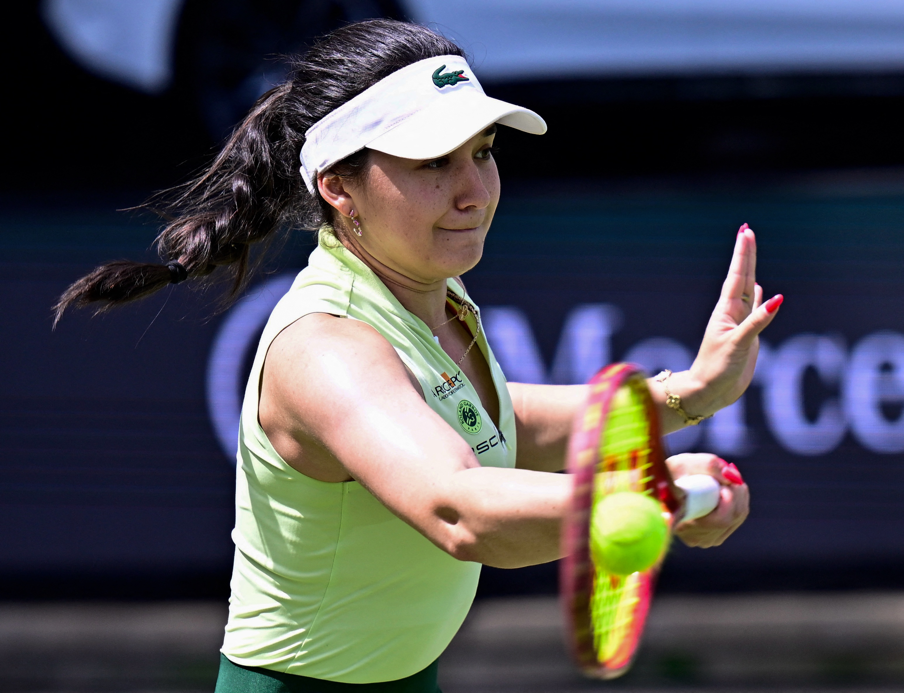 Lys converts eighth set point, pulls away from Frech in Berlin opener